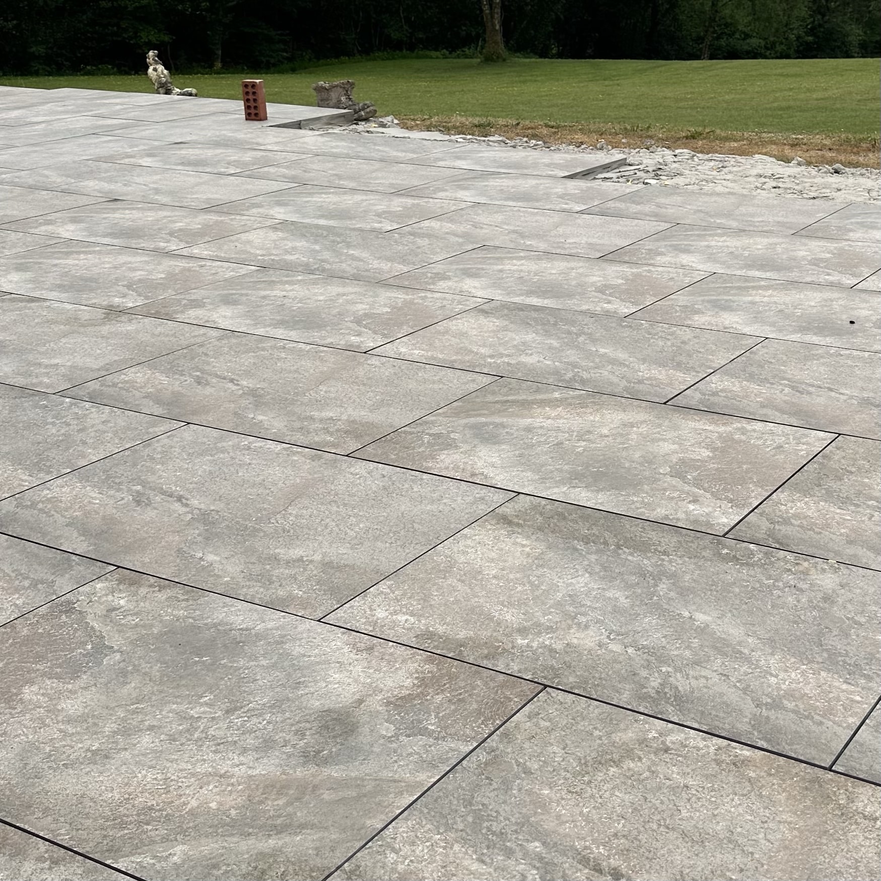 Outdoor Porcelain Tiles - Rough Bruno - Port Stone