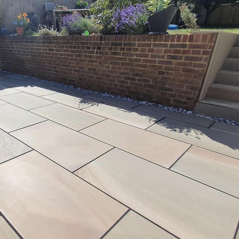 Raj Green Smooth & Sawn Indian Sandstone Paving Slabs - 20mm Thick ...