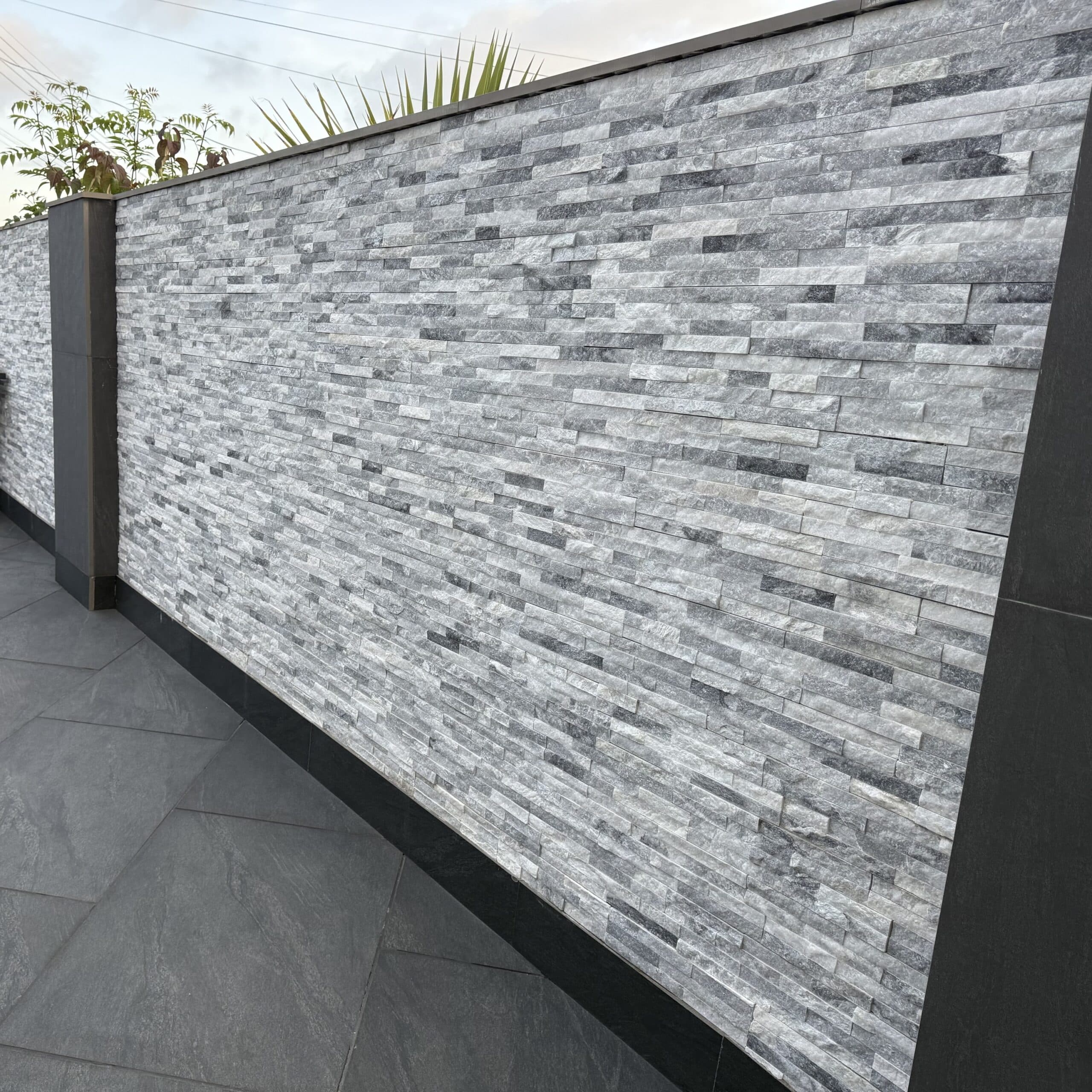 Z Split Face Stone Wall Cladding Tiles - Ice Grey - Port Stone